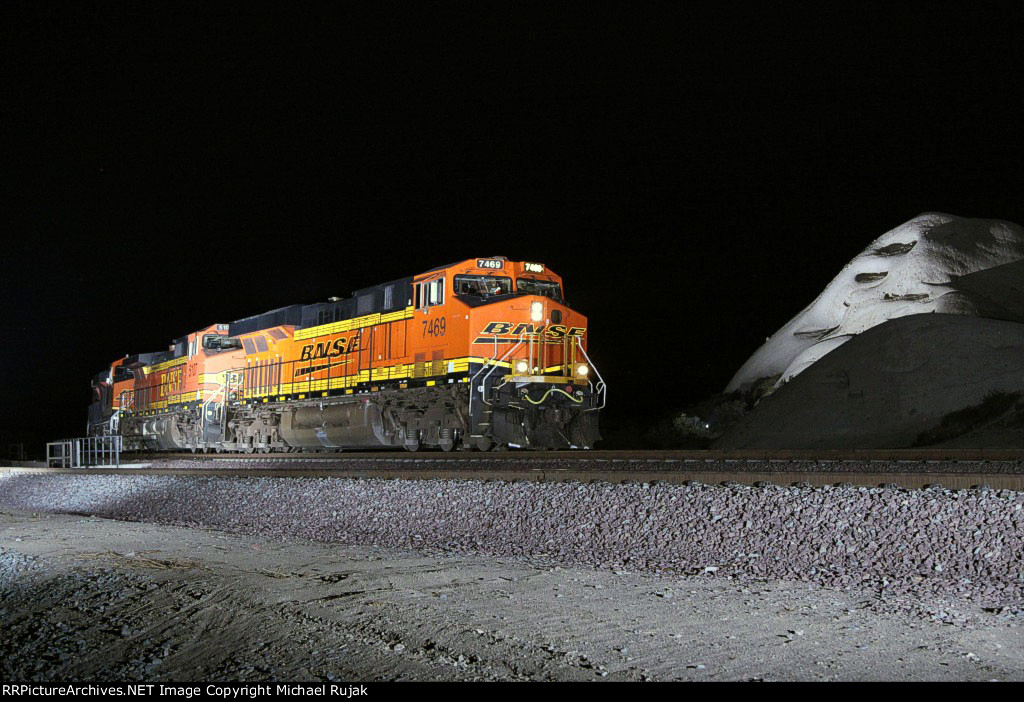 BNSF 7469